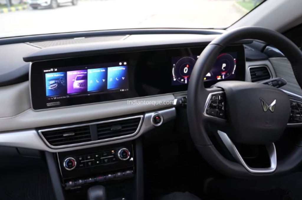 Top 7 Features In The New Mahindra XUV700 | India's Safest 7-Seater SUV