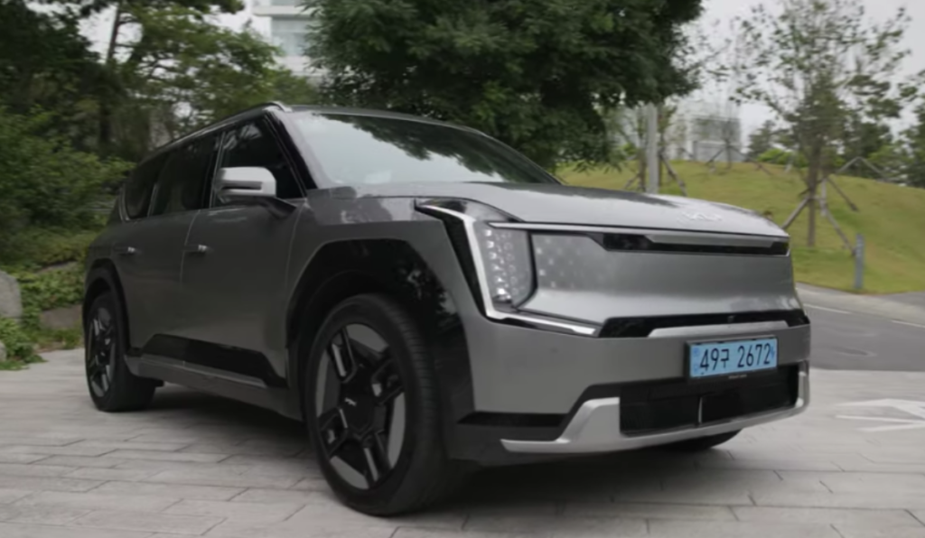 All-Electric Kia EV9 7-Seater SUV First Drive, Quite Futuristic And ...